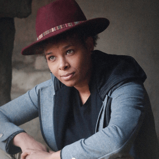 Episode 25 Chaunte Wayans: How to Turn Pain into Laughter